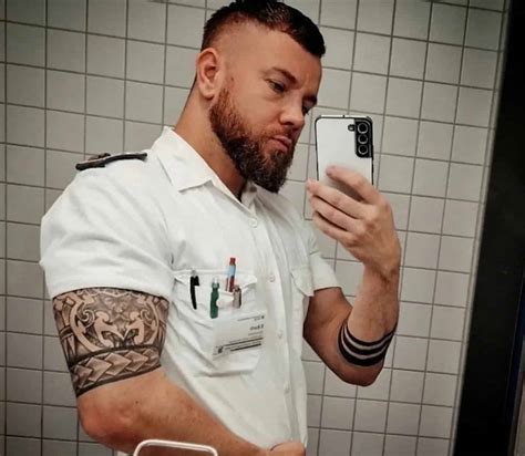 72 Most Common Photos Used By Romance Scammers Profacefinder