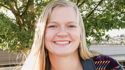 Mad Science With Caroline Duncombe 18 News News Macalester College