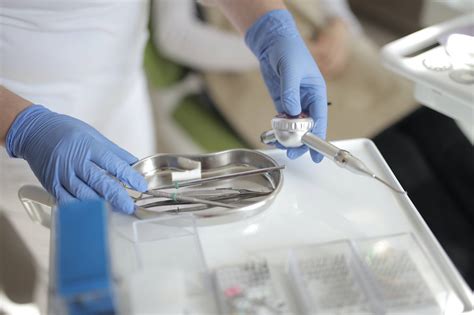 Cross Infection In Dentistry Exposure Incident Reporting And Follow