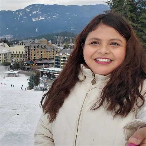 Diana Estrada Dian Lez • Threads Say More