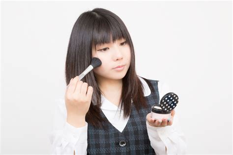 Eight Beauty Products Recommended By Japanese Twitter For A Great Au