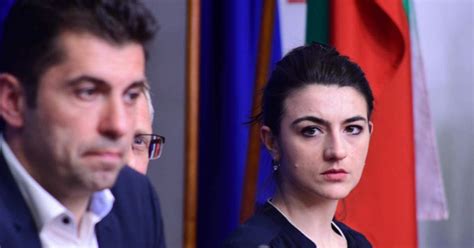 ИТН започна предизборната си кампания с “Уморена Лена хищна хиена”