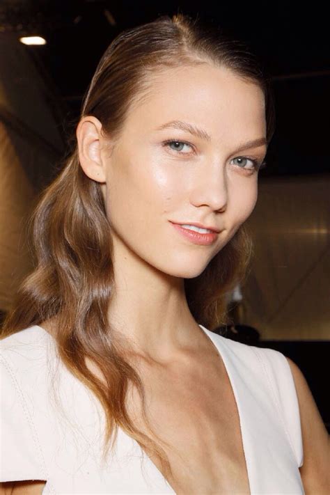 Pin By Losa K On Model Karlie Kloss Karlie Kloss Model Supermodels