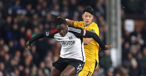 풀럼live 황희찬 골대 강타 울버햄턴 풀럼 원정 1 1 전반 종료