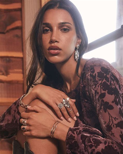 Bria Vintage Silver Cocktail Ring Kendra Scott