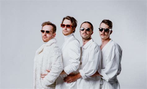 Eesti Kõige Indiem Auhinnagala Ansambel Ouu Jagas Auhindu Kõik Sai Alguse Trotsist