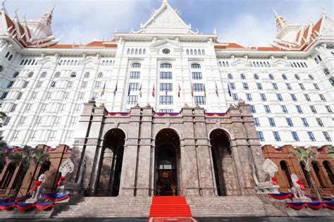 សម្តេចធិបតី ហ៊ុន ម៉ាណែត៖ ការរៀបចំថ្នាលឌីជីថល មិនមែនដើម្បីក្រសួងស្ថាប័ន យកសិទ្ធិមកក្តោបនៅខាងលើទេ