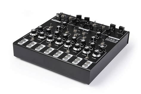 Soma Laboratory Lyra 8 Organismic Analog Synthesizer Black Elevator Sound Europe