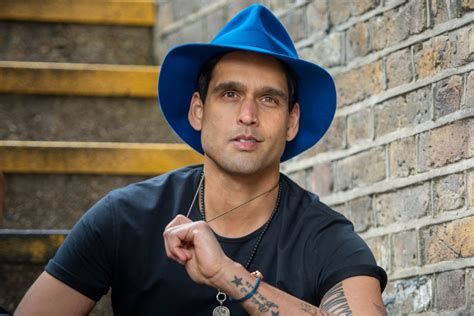 Mafia Wars Star Sidhartha Mallya Boards Thrill Ride