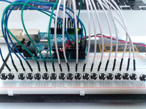 TETRASTYLE dev BLOG Arduino にスイッチをたくさんつけたい