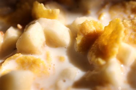 아침 아침 식사 배경 콘플레이크 바나나 인드 밀크 텍스처를 곁들인 뮤즐리 건강한 식생활에 대한 스톡 사진 및 기타 이미지 건강한 식생활 그래놀라 러시아 Istock