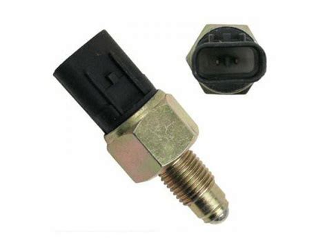 MD730979,MITSUBISHI MD730979 Back Up Lamp Switch