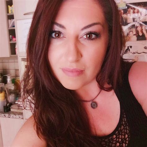 Ειρηνη Ρενα Ψαρρα