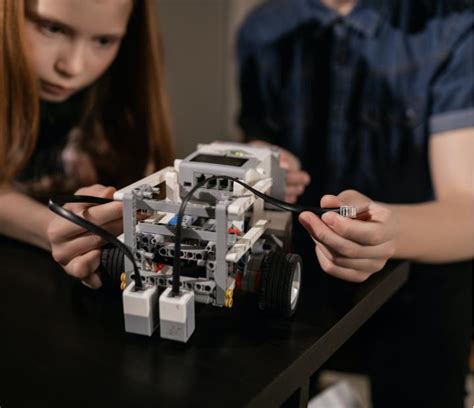 diseña y monta tu propio robot fundación ibercaja