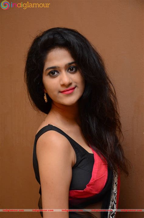 Harini Actress Photoimagepics And Stills 450669