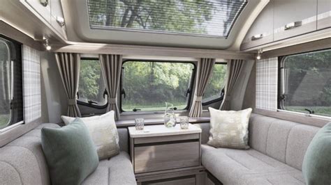 Swift Practical Caravan