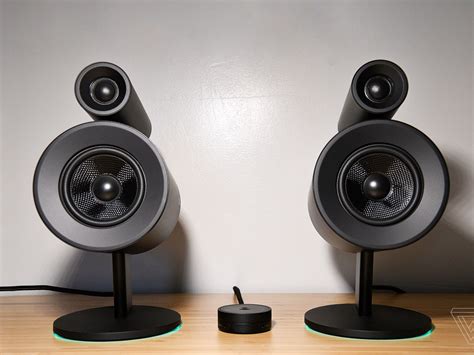 Razer Nommo Pro Chroma Review A Beautiful Desk Ornament With Speakers
