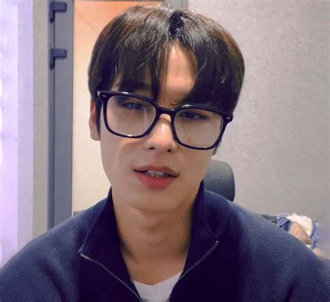 On Twitter Sexy Nerdy Nerd