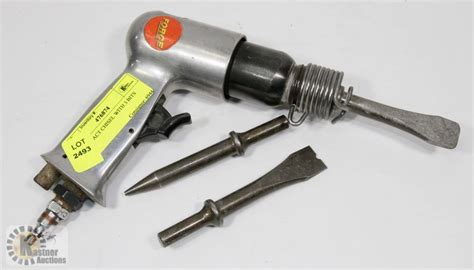 Air Impact Chisel With 3 Bits