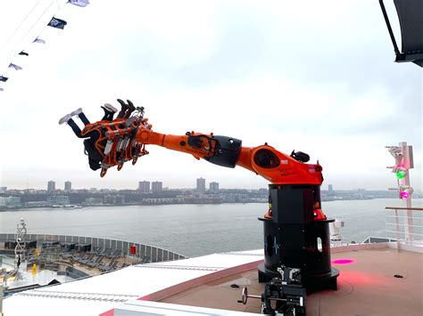 Msc Cruises Seascape Is A Whirl Of Fun Cruiseguru