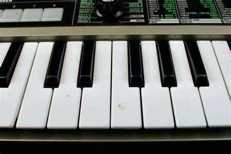 MATRIXSYNTH KORG MICROKORG SN 057045