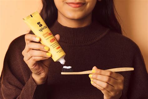 Why Do You Need To Switch To Natural Toothpaste