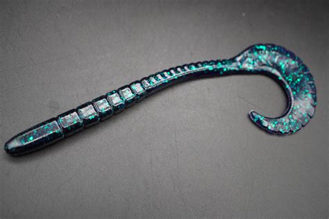 086 G Tail Worm 主 Nushi