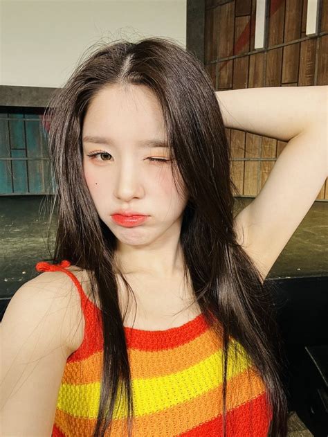 이달의 소녀 LooΠΔ On X 소녀 숙녀 셀카