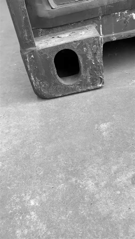 Various Holes Object Detection Dataset And Pre Trained Model By De