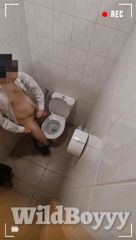 Security Guard Nude Pics XHamster