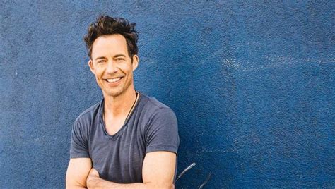 Tom Cavanagh The Flashs Harrison Wells Throughout The Years Courageous Nerd
