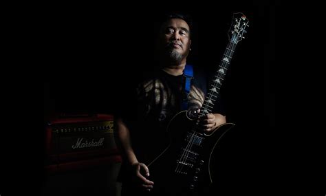 Rilis Lagu Evolusi Fransiscus Eko Sindir Manusia Rakus