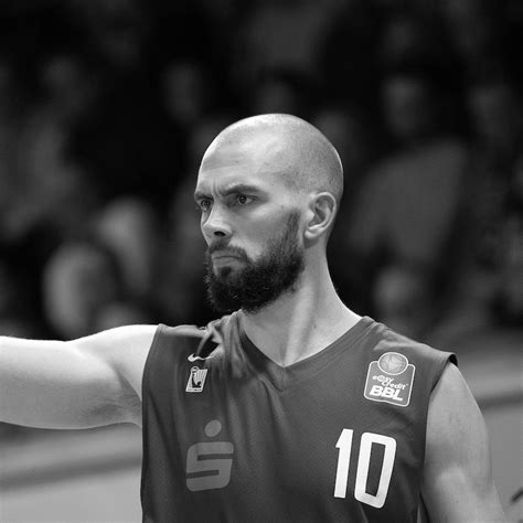 Veilchen Trauern Um Dennis Kramer Bg Göttingen