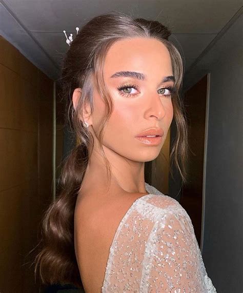 49 Stunning Wedding Makeup Looks For Any Wedding Theme Wedding Makeup Looks Natural Wedding