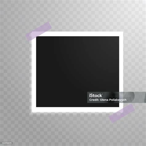 두 모서리에 분홍색 테이프가 붙어있는 회색 체크 무늬 배경에 검은 색 사진이있는 흰색 프레임 벡터 그림입니다 스톡 사진 1위에