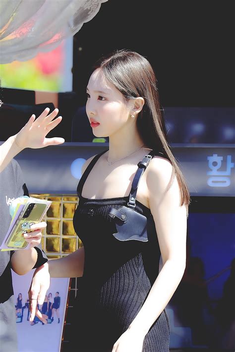 220827 Twice Nayeon Kpopping