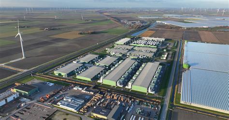 Building Tomorrows Data Centers Navigating Power Grid Constraints And