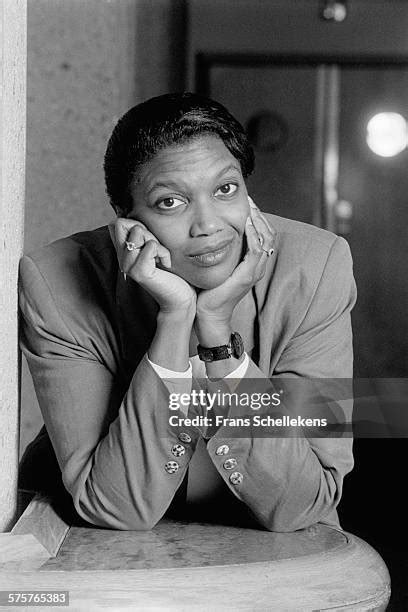 21 Photos Et Images Haute Résolution De Claron Mcfadden Getty Images