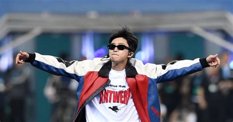 임영웅 ‘뭐요 논란에 입 열었다…“저는 노래하는 사람”