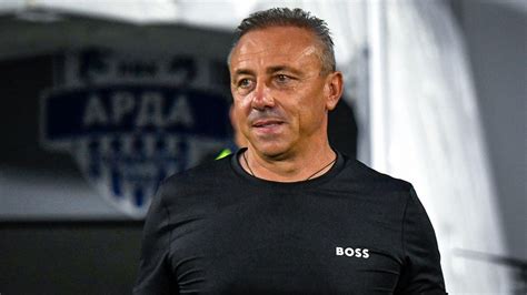 Илиан размаха пръст Доста хора трябва да разкрият потенциала си докато не стане късно