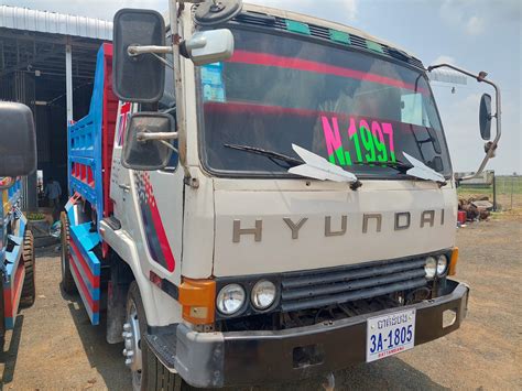 អេកអេសធី ទិញលក់ឡាន Added A New Photo អេកអេសធី ទិញលក់ឡាន