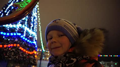 Новогодний городок г. Радужный 2019 - YouTube
