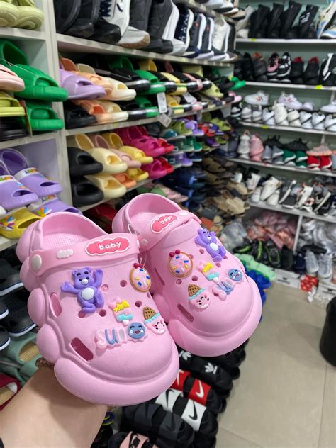 ნათიკა ფეხსაცმელები Facebook