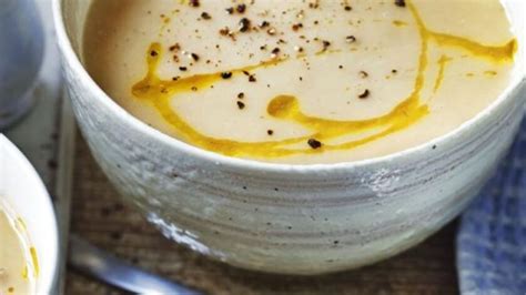 jamie oliver parsnip and apple soup delish sides