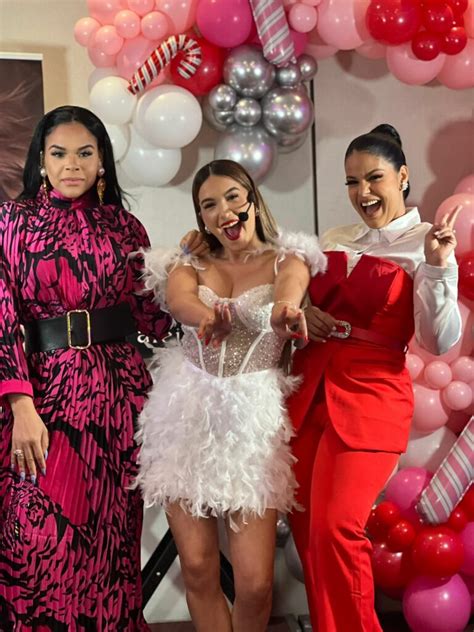 Éxito Rotundo En “eleva Tu Belleza” Yanilda Estrella Enciende La Luz Que Hay En Cada Mujer