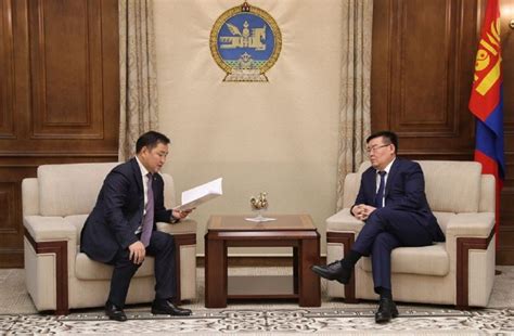 Монголбанкны Ерөнхийлөгч Н Баяртсайханыг огцруулах санал өргөн барьжээ