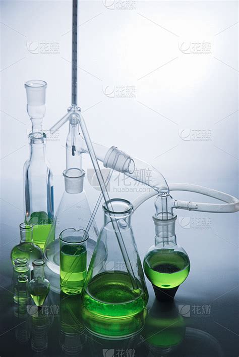 实验室玻璃器皿白色