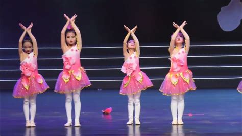 若い女の子のダンス [165]、音楽の新しい組み合わせ方 Young Girls Dancing Youtube