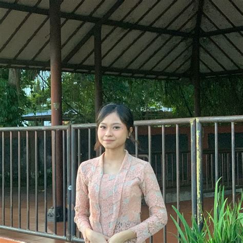 Rusyda Ayati Pramifta Universitas Islam Negeri Maulana Malik Ibrahim