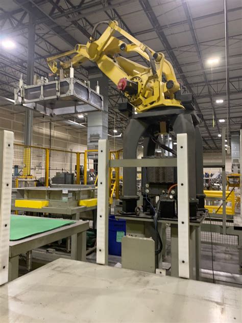 Fanuc Complete Dual Palletizing Cell International Packaging Company